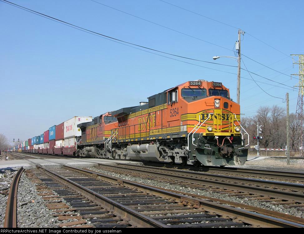 BNSF 5264
